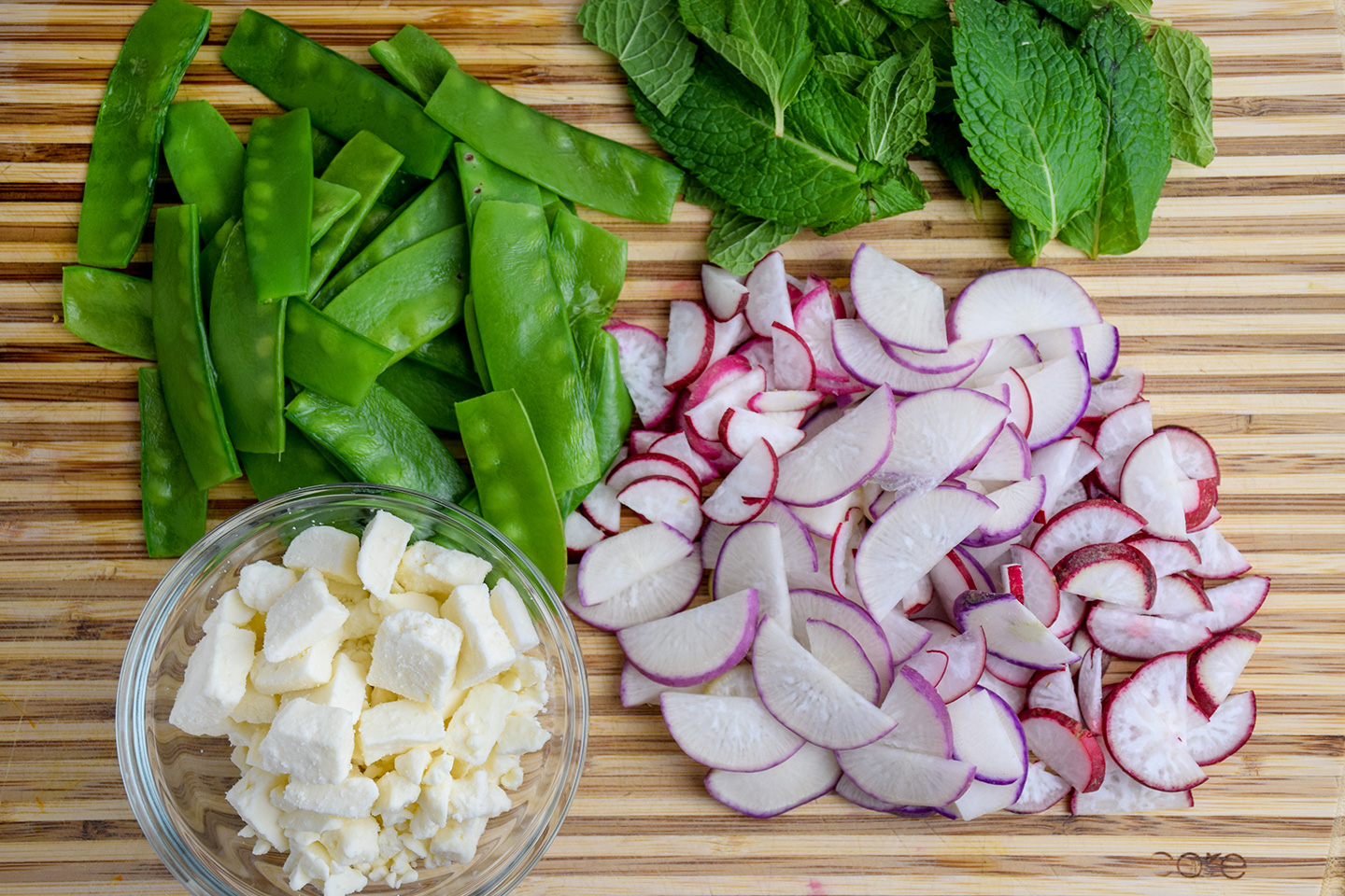 Snow Pea, Radish, and Mint Quinoa - Bravabod